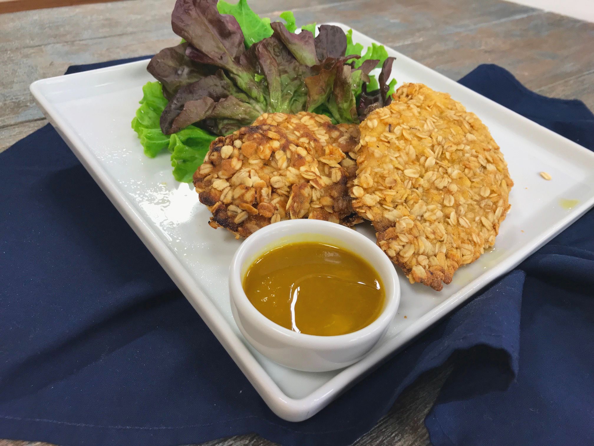 Frango Empanado com Iogurte e Aveia | Band Receitas